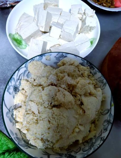 食用盐可以代替盐卤吗_自制豆腐用盐量多少-第3张图片-山城妙识 食用盐可以代替盐卤吗_自制豆腐用盐量多少-第3张图片-山城妙识