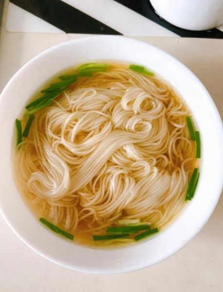 面条怎么煮不糊_家常面条做法大全窍门-第1张图片-山城妙识 面条怎么煮不糊_家常面条做法大全窍门-第1张图片-山城妙识