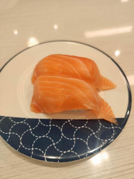 三文鱼寿司是生的吗_生吃安全吗-第1张图片-山城妙识 三文鱼寿司是生的吗_生吃安全吗-第1张图片-山城妙识