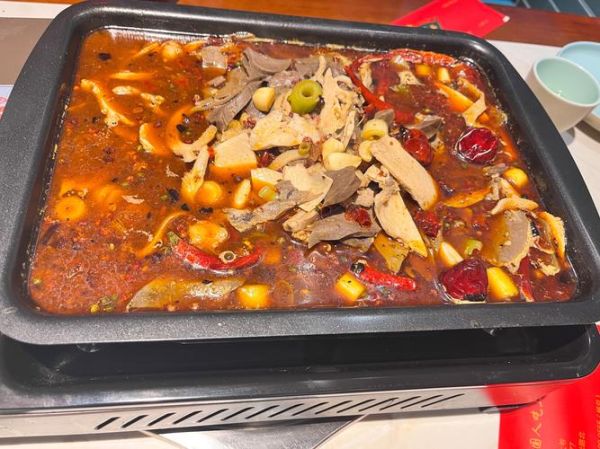 羊杂火锅配菜有哪些_羊杂火锅放什么配菜最好吃-第1张图片-山城妙识