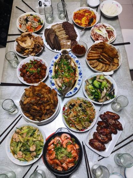 普通家庭年夜饭吃什么_怎么拍出氛围感-第1张图片-山城妙识 普通家庭年夜饭吃什么_怎么拍出氛围感-第1张图片-山城妙识
