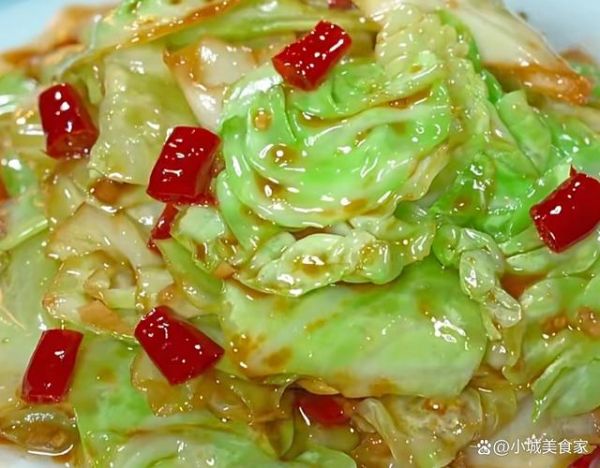 爆炒圆白菜怎么炒好吃_圆白菜脆嫩不软塌的秘诀-第1张图片-山城妙识