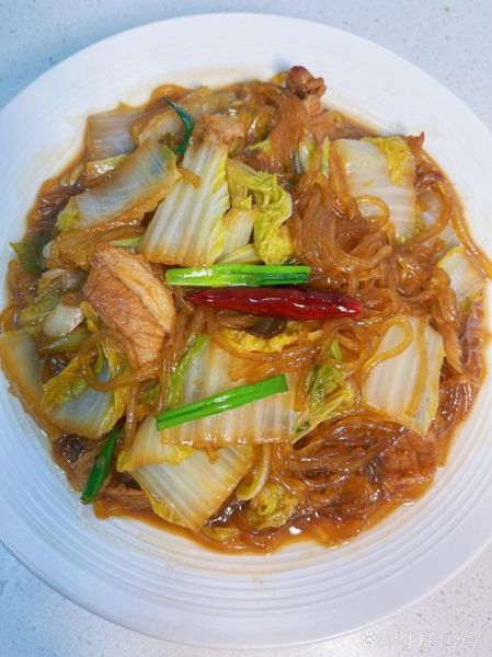 东北猪肉白菜豆腐炖粉条怎么做_正宗做法步骤详解-第3张图片-山城妙识