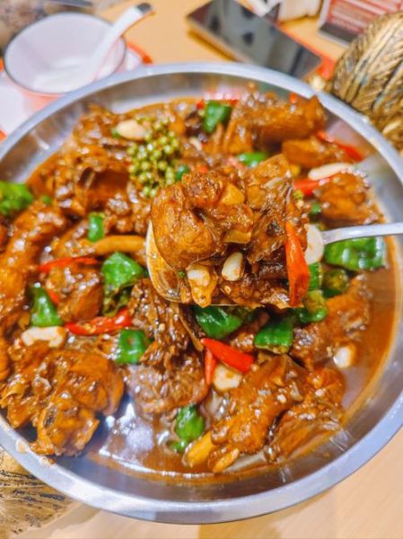 家常炒鸡怎么做最好吃_家常炒鸡最正宗的做法-第1张图片-山城妙识