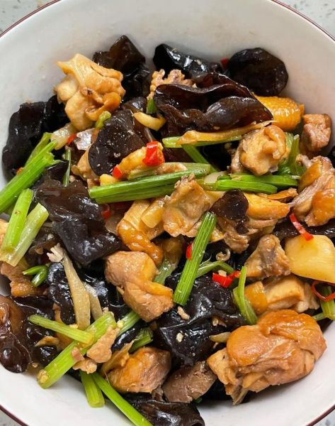 鸡肉炒什么菜好吃_家常鸡肉配菜推荐-第2张图片-山城妙识 鸡肉炒什么菜好吃_家常鸡肉配菜推荐-第2张图片-山城妙识