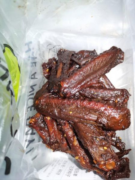 卤鸭翅的做法及配料_卤鸭翅怎么做好吃-第1张图片-山城妙识