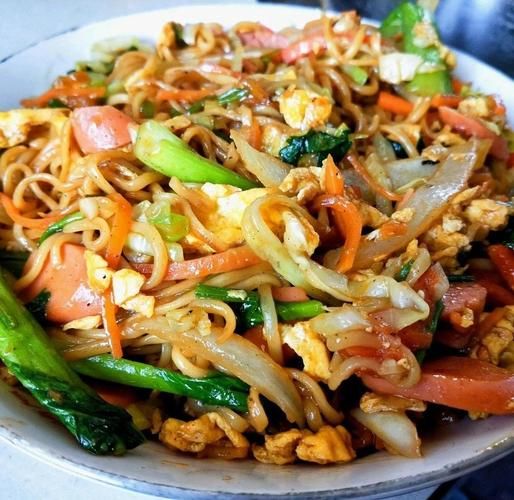 炒方便面怎么做才好吃_炒方便面需要焯水吗-第2张图片-山城妙识 炒方便面怎么做才好吃_炒方便面需要焯水吗-第2张图片-山城妙识