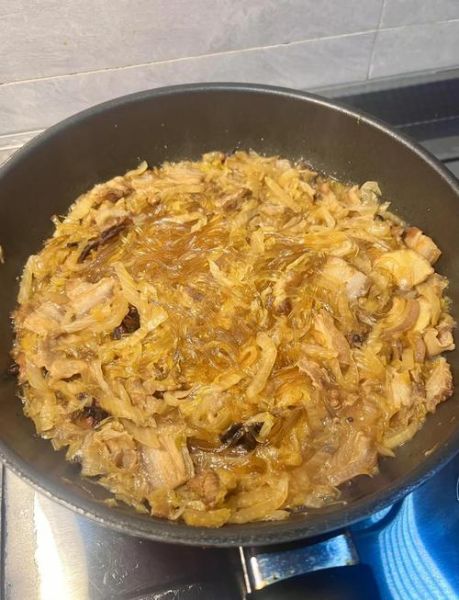 酸菜粉条肉怎么做_酸菜粉条肉的做法步骤-第1张图片-山城妙识