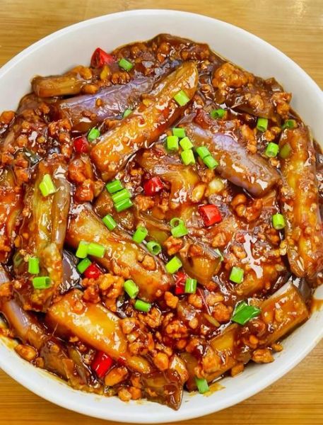 红烧茄子家常做法_怎么做才软糯不吸油-第2张图片-山城妙识