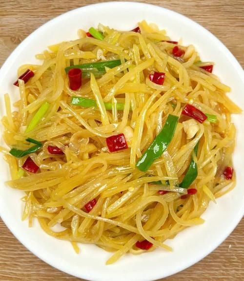 酸辣土豆丝怎么做_酸辣土豆丝焯水还是不焯水-第3张图片-山城妙识