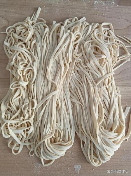 杂面条的面粉比例_怎么做才筋道-第2张图片-山城妙识