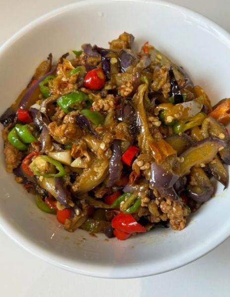 茄子炒肉末怎么做_茄子炒肉末先炒茄子还是先炒肉-第1张图片-山城妙识 茄子炒肉末怎么做_茄子炒肉末先炒茄子还是先炒肉-第1张图片-山城妙识