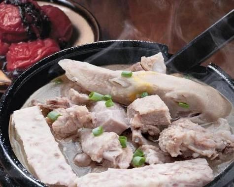 芋头骨头汤的做法_芋头骨头汤的功效-第2张图片-山城妙识 芋头骨头汤的做法_芋头骨头汤的功效-第2张图片-山城妙识