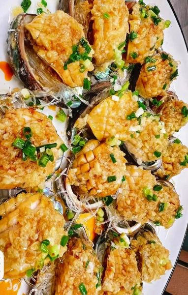 蒜蓉粉丝蒸鲍鱼怎么做_蒜蓉粉丝蒸鲍鱼需要蒸多久-第3张图片-山城妙识 蒜蓉粉丝蒸鲍鱼怎么做_蒜蓉粉丝蒸鲍鱼需要蒸多久-第3张图片-山城妙识