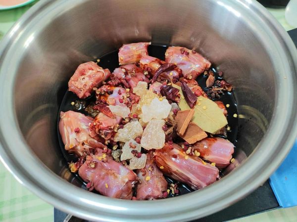 麻辣鸭脖怎么做好吃_家庭版配方-第2张图片-山城妙识