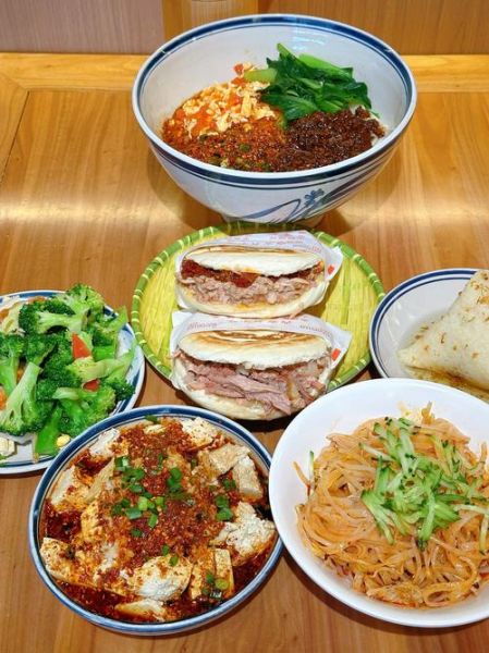 陕西最火的小吃有哪些_来西安必吃的地道美食-第1张图片-山城妙识 陕西最火的小吃有哪些_来西安必吃的地道美食-第1张图片-山城妙识