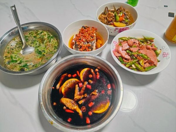 泡椒凤爪最正宗做法_泡椒凤爪怎么做才脆-第2张图片-山城妙识 泡椒凤爪最正宗做法_泡椒凤爪怎么做才脆-第2张图片-山城妙识