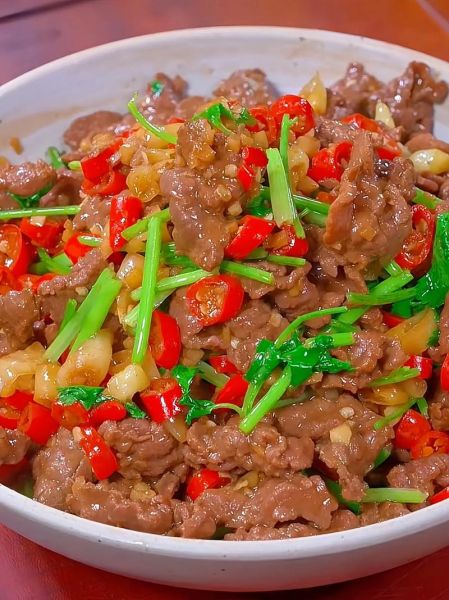 牛肉怎么炒好吃又简单_牛肉炒多久才嫩-第1张图片-山城妙识 牛肉怎么炒好吃又简单_牛肉炒多久才嫩-第1张图片-山城妙识