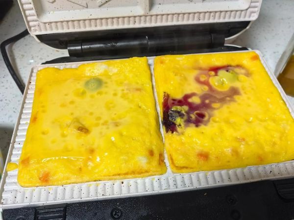 蓝莓鸡蛋饼怎么做_蓝莓鸡蛋饼热量高吗-第1张图片-山城妙识 蓝莓鸡蛋饼怎么做_蓝莓鸡蛋饼热量高吗-第1张图片-山城妙识