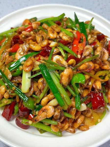 小炒河虾是哪里的菜_正宗做法-第1张图片-山城妙识