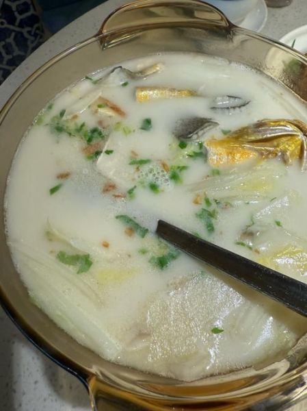 清炖鱼汤怎么做不腥_家常清炖鱼汤的做法-第2张图片-山城妙识