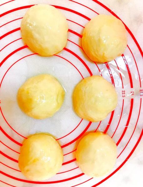 炸葱油饼怎么和面_炸葱油饼用高筋还是中筋面粉-第3张图片-山城妙识