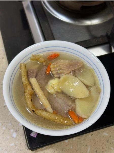 秋季滋阴润燥汤怎么做_哪些食材最润肺-第3张图片-山城妙识 秋季滋阴润燥汤怎么做_哪些食材最润肺-第3张图片-山城妙识