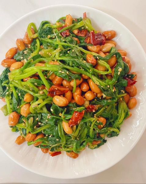 菠菜花生米怎么做好吃_菠菜花生米凉拌做法-第1张图片-山城妙识