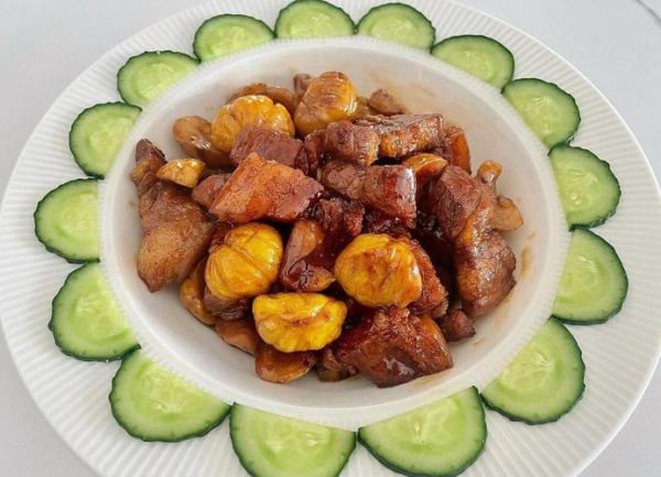 板栗烧什么菜最好吃_板栗烧肉怎么做-第2张图片-山城妙识