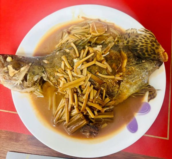 红烧桂鱼怎么做好吃_红烧桂鱼的做法图解-第3张图片-山城妙识