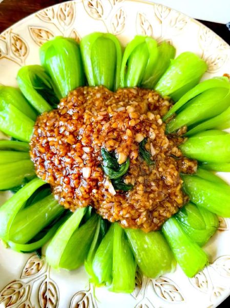 蒜蓉油菜怎么做好吃_蒜蓉油菜的做法窍门-第1张图片-山城妙识