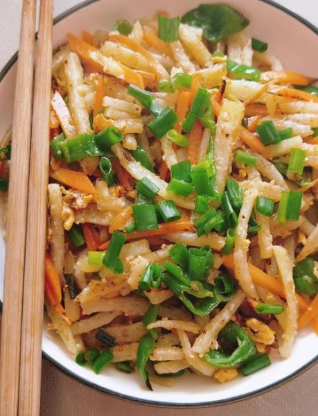 土豆丝炒鸡蛋怎么做_土豆丝炒鸡蛋好吃吗-第1张图片-山城妙识