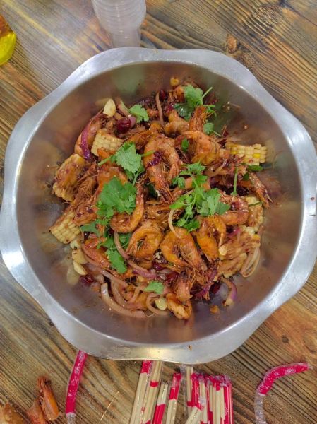 云记香辣虾加盟费多少钱_2024最新投资明细-第1张图片-山城妙识