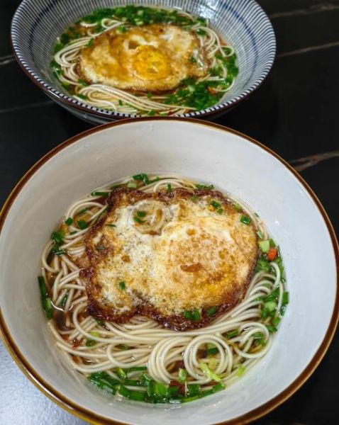 鸡蛋挂面汤怎么做_鸡蛋挂面汤热量高吗-第1张图片-山城妙识