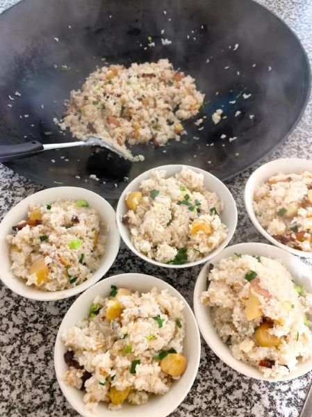 洋芋糯米饭怎么做好吃_洋芋糯米饭的做法大全-第1张图片-山城妙识