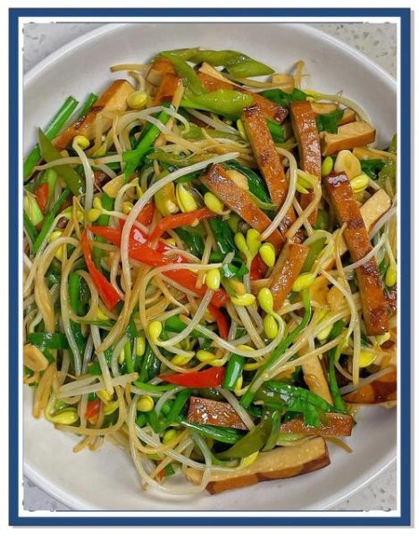 黄豆芽炒韭菜怎么做_黄豆芽炒韭菜的营养价值-第1张图片-山城妙识