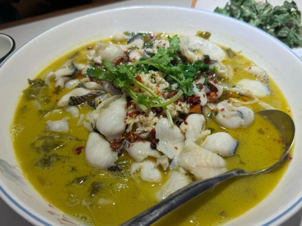 鲤鱼可以做酸菜鱼吗_酸菜鱼用什么鱼最好-第2张图片-山城妙识