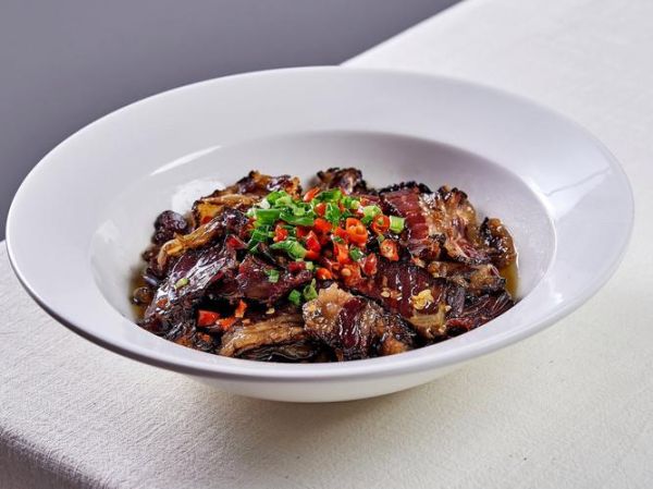 腊肉水煮还是蒸_哪种做法更香-第2张图片-山城妙识