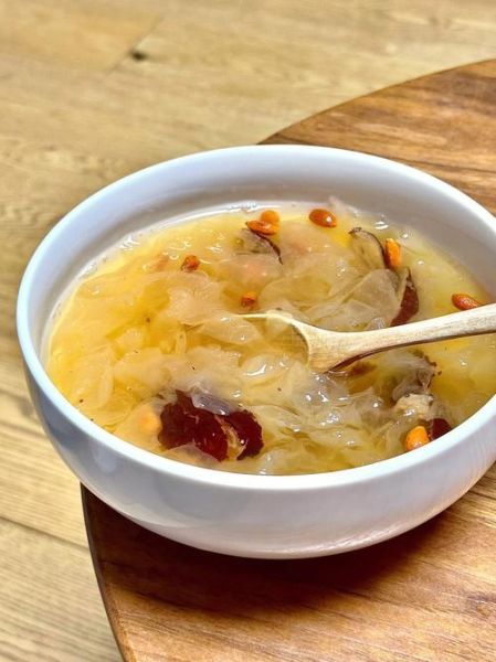 银耳汤怎么煮粘稠_银耳汤做法步骤详解-第2张图片-山城妙识