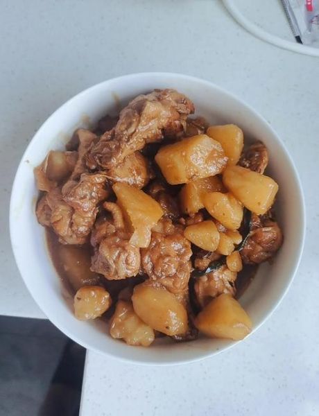 鸡翅根炖土豆怎么做好吃_鸡翅根炖土豆的家常做法-第1张图片-山城妙识