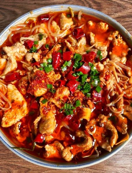 水煮肉的家常做法大全_水煮肉片怎么做才嫩-第1张图片-山城妙识