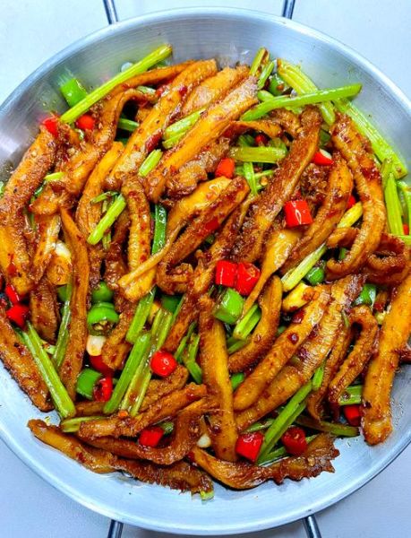 爆炒牛肚怎么做_爆炒牛肚焯水还是直接炒-第3张图片-山城妙识