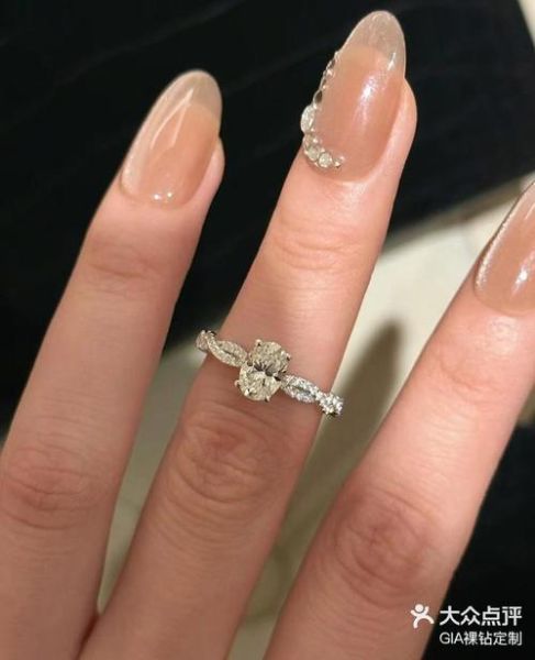 鸽子蛋钻戒多大_一克拉还是三克拉起步-第3张图片-山城妙识