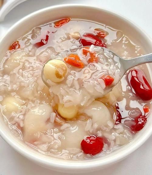 美容汤大全_哪些汤最养颜-第2张图片-山城妙识 美容汤大全_哪些汤最养颜-第2张图片-山城妙识