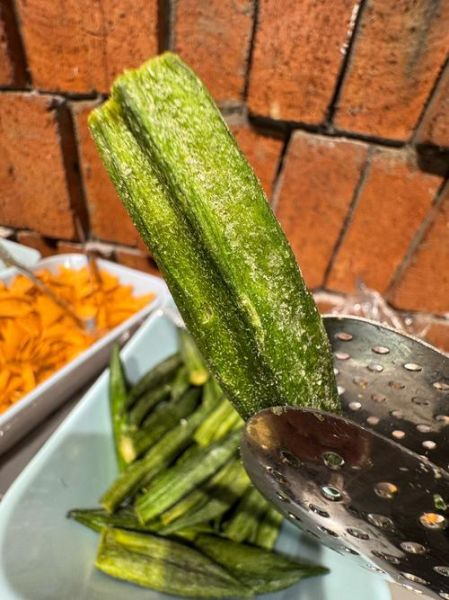 黄秋葵干果怎么做_自制秋葵干保存多久-第1张图片-山城妙识