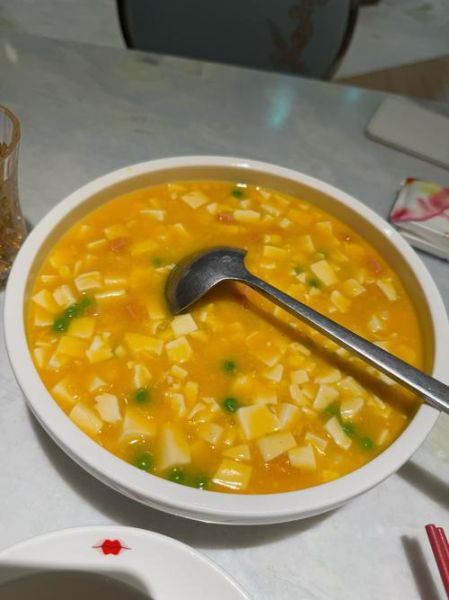 蟹黄豆腐正宗的做法_蟹黄豆腐怎么做好吃-第1张图片-山城妙识