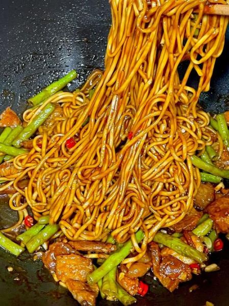 豆角焖面是哪里的美食_豆角焖面正宗做法-第3张图片-山城妙识