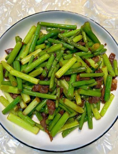 蒜苔炒肉怎么炒好吃_蒜苔炒肉的家常做法步骤-第3张图片-山城妙识 蒜苔炒肉怎么炒好吃_蒜苔炒肉的家常做法步骤-第3张图片-山城妙识