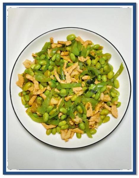 青椒炒毛豆怎么做_青椒炒毛豆需要焯水吗-第1张图片-山城妙识