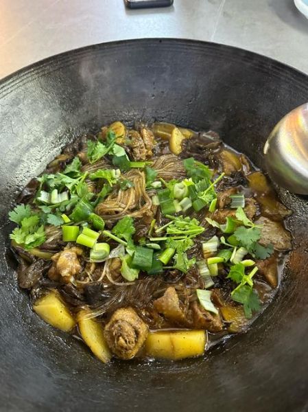 蘑菇炖鸡怎么做好吃_蘑菇炖鸡的家常做法窍门-第2张图片-山城妙识